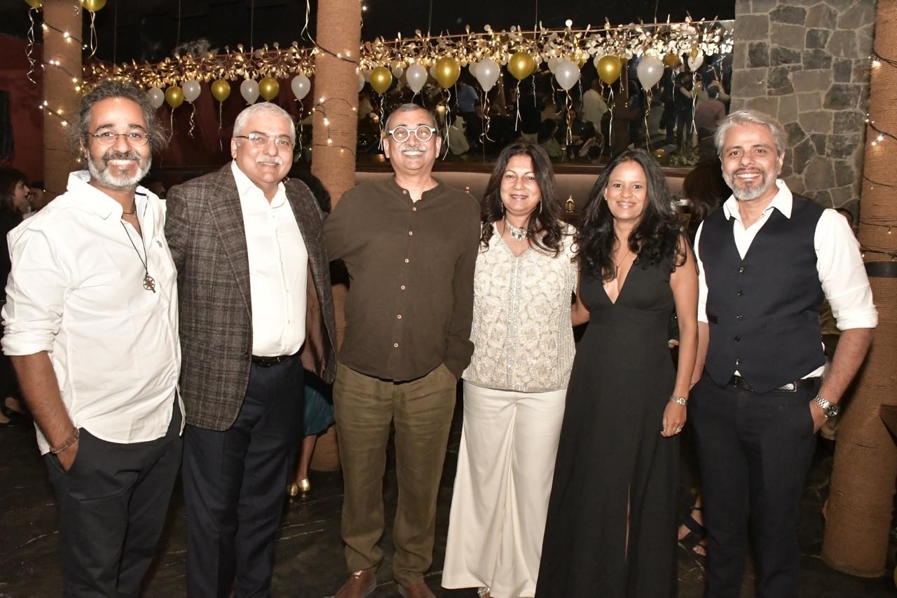 Ashish Bhasin rings in his 60th with industry stalwarts