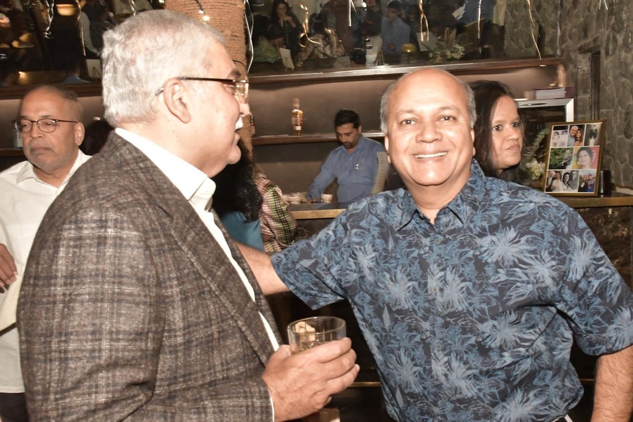 Ashish Bhasin rings in his 60th with industry stalwarts
